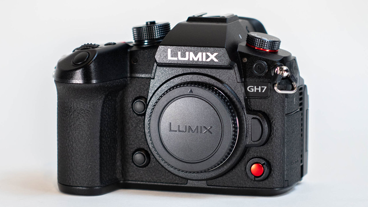 Panasonic LUMIX GH7 Unveiled! Read All About It. - PRONEWS